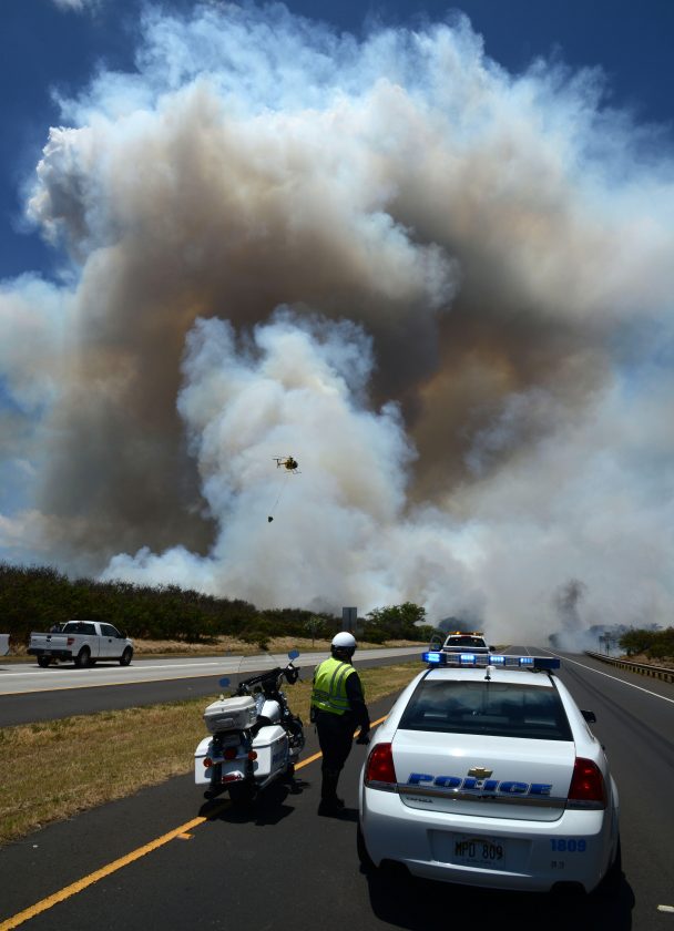Gaining ground over blazes: Residents return to N. Kihei; end of fire ...
